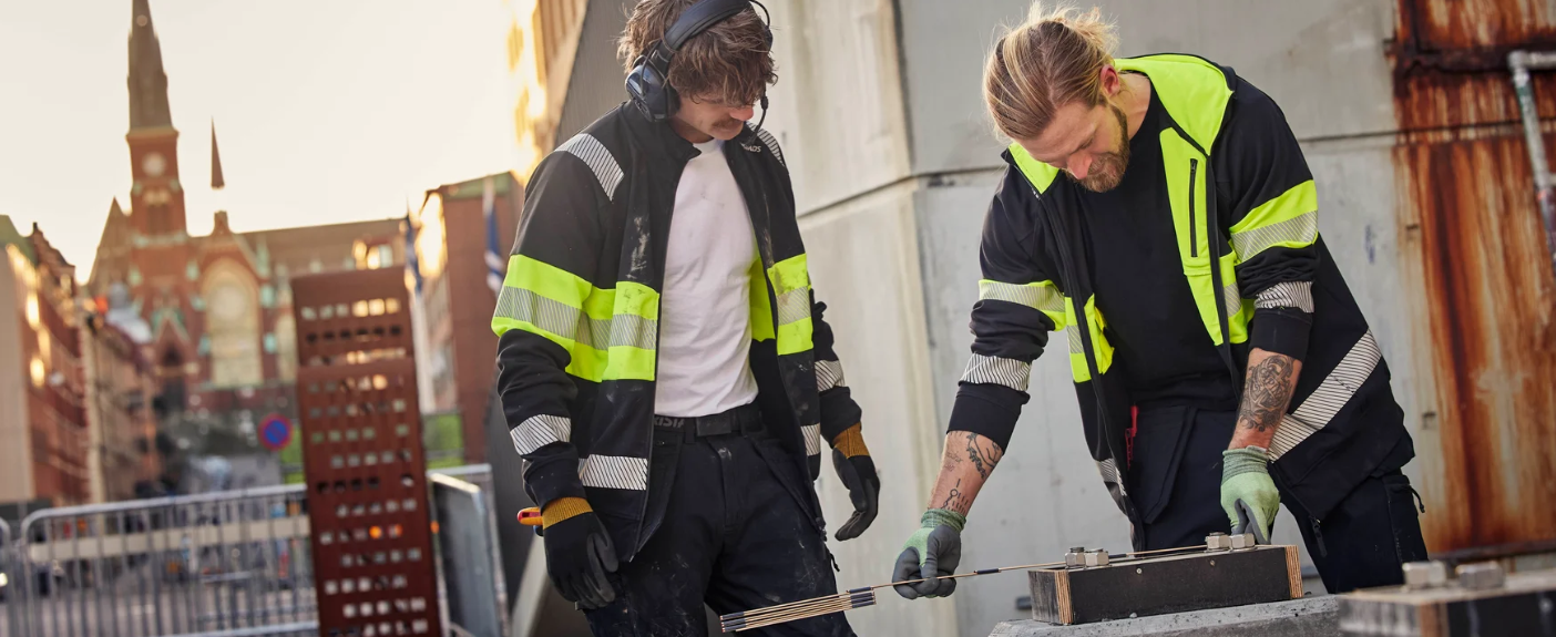 Definitive Guide to Fristads Trousers and Shorts: The Ultimate Workwear ...
