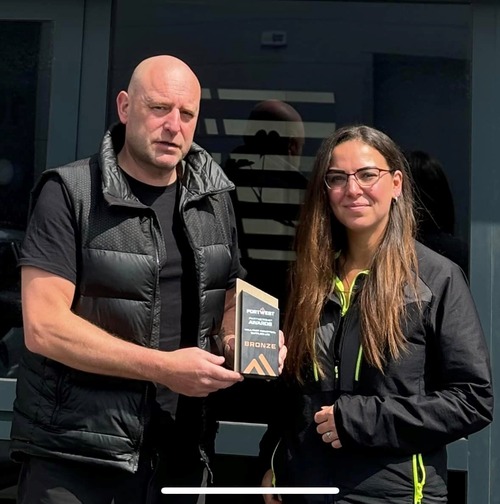 PORTWEST WORKWEAR SALES CONTINUE TO GROW AT HALL-FAST - News